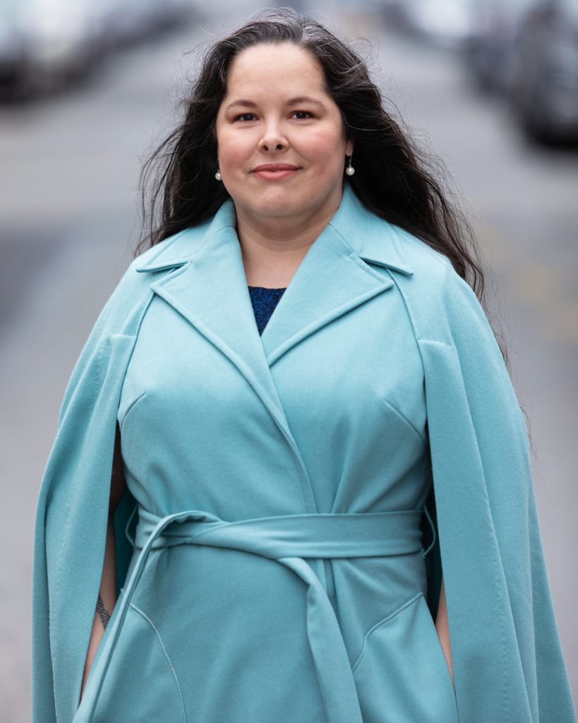 A Vintage Cape-Coat: Anne Adams 4741 - The Serial Hobbyist Girl